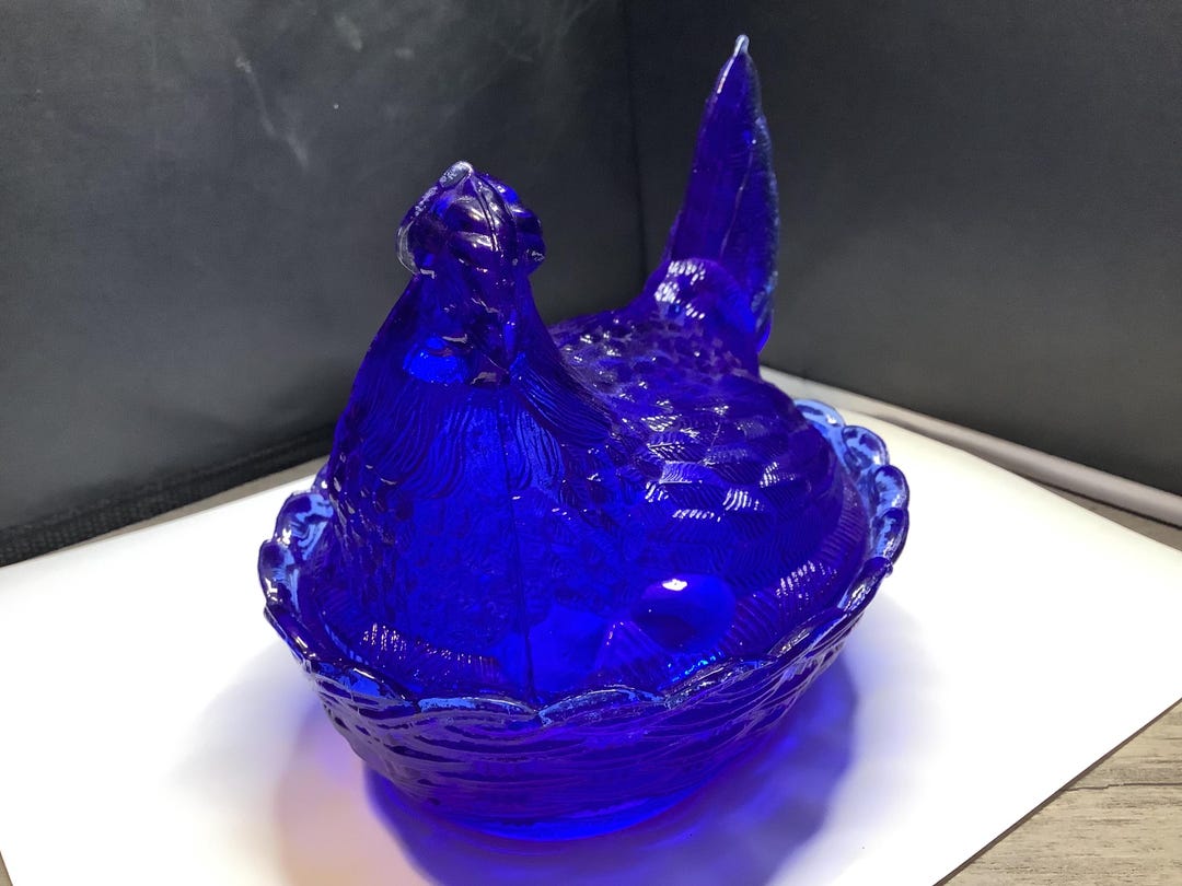 Blue Glass Hen on Nest Covered Box Chicken Dish for Candy Poss Mosser ...