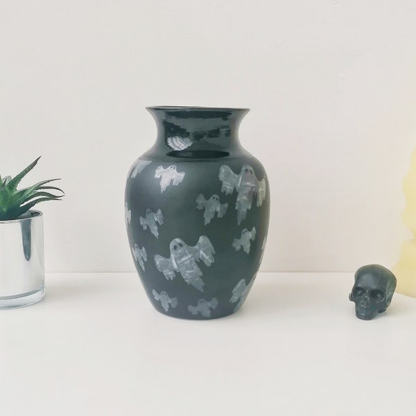 Spooky Vase - Etsy