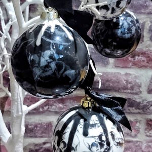 Christmas Baubles, Alternative Decoration, Gothic Skull, Xmas Bulb ...