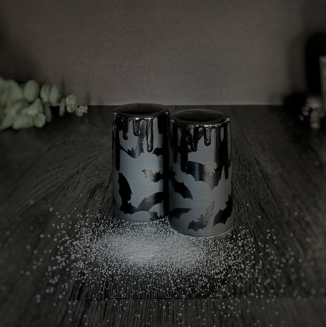 Bat Salt Shaker, Black Bats Pepper, Gothic Shakers, Kitchen Pots, Weird ...