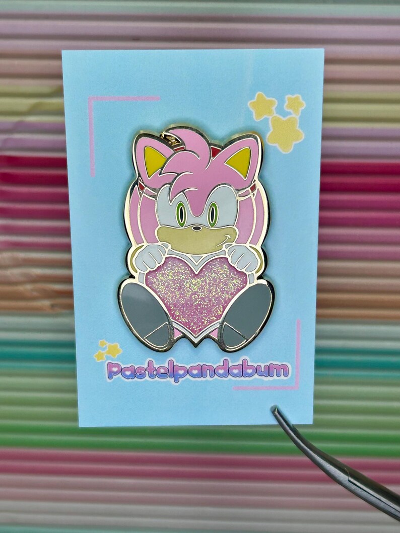 Sonic the Hedgehog- Amy Rose Enamel Pin Badge - Etsy Australia