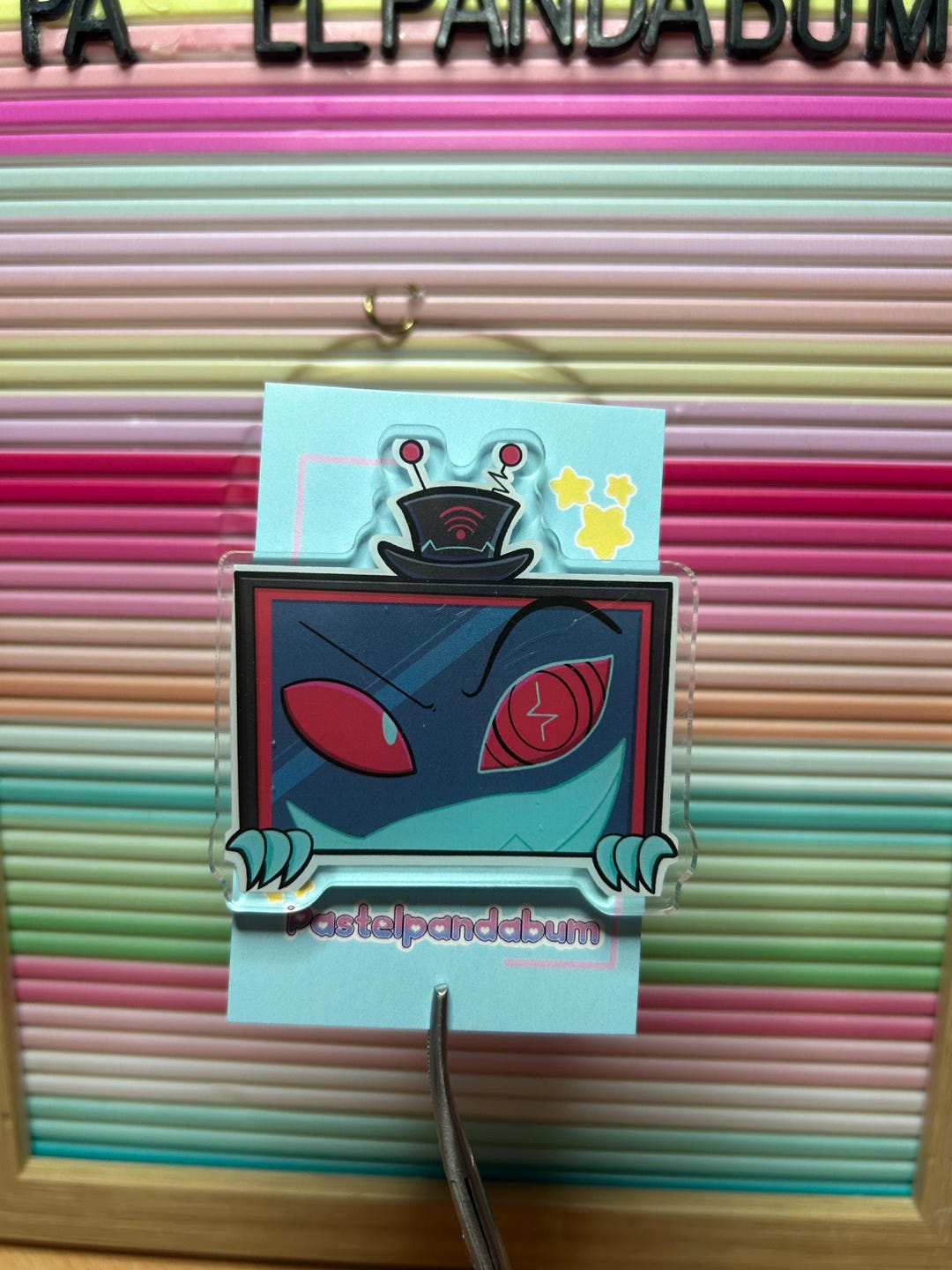 Hazbin Hotel - Peeper Vox - Pin Badge Acrylic - Etsy