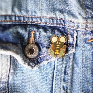 Vintage Enamel Pin / Vintage Mouse Pin / 70s Vintage Mouse Enamel Pin ...
