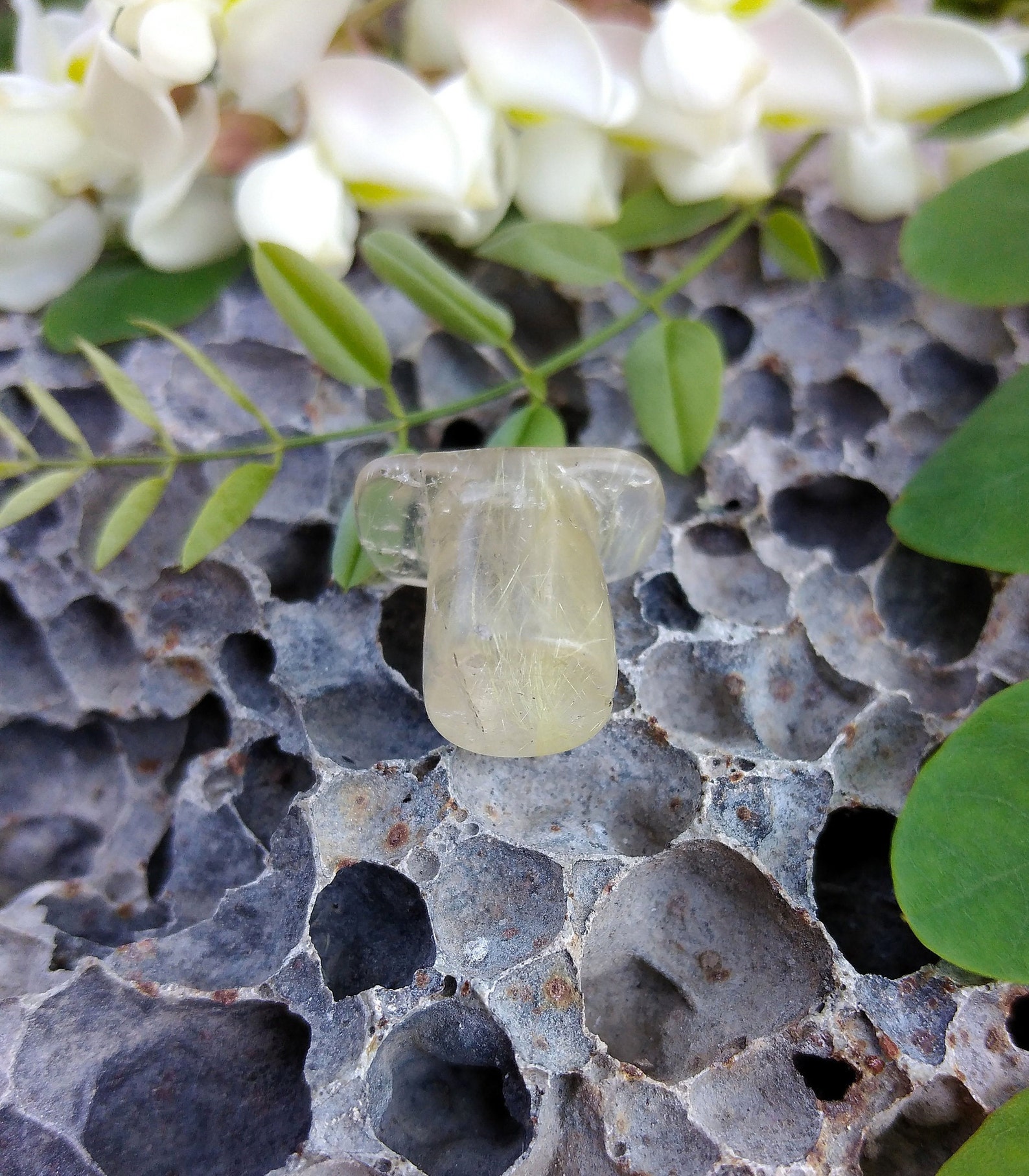 8 mm rutile quartz labret plug Lip plug For Stretched Lip | Etsy