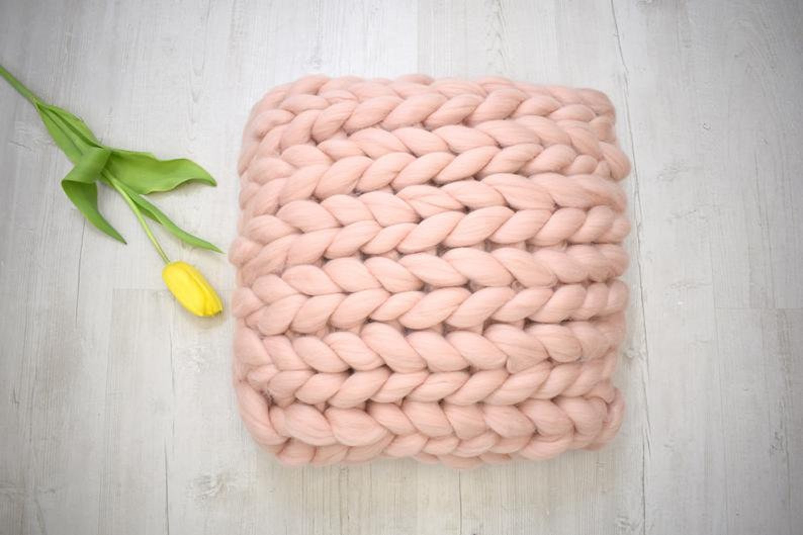 Chunky Yarn Pillow, Chunky Knit Pillow, Knitted Decorative Pillow ...