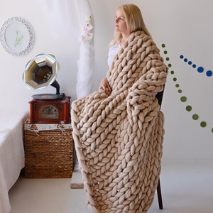Lilac Throw Blanket, Chunky Knit Blankets Purple Throws, Violet Blanket ...