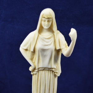 Hestia Sculpture Statue Ancient Greek Goddess of the Agriculture Aged ...