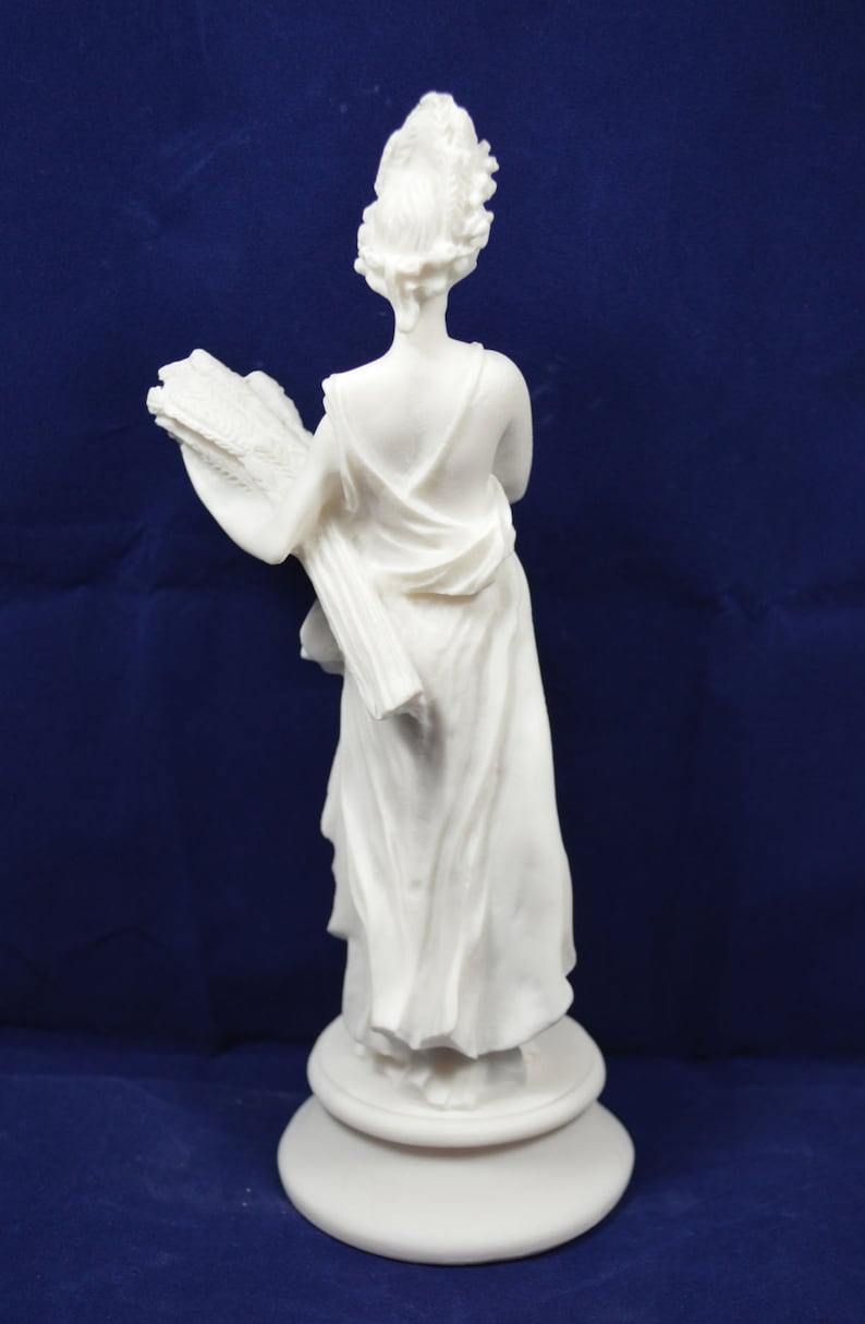 Demeter Sculpture Statue Ancient Greek Goddess the Harvest - Etsy Denmark