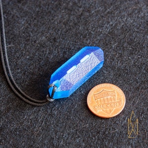 Entry Shifty, Translucent Geometric Pendant Made of Dark Blue Resin ...