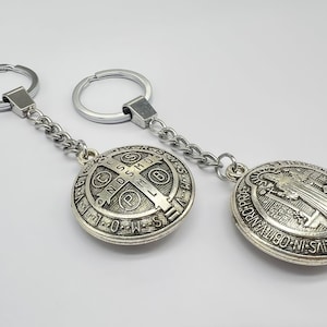 Saint Benedict Keychain, St Benedict Medal Charm Pendant for Keys ...