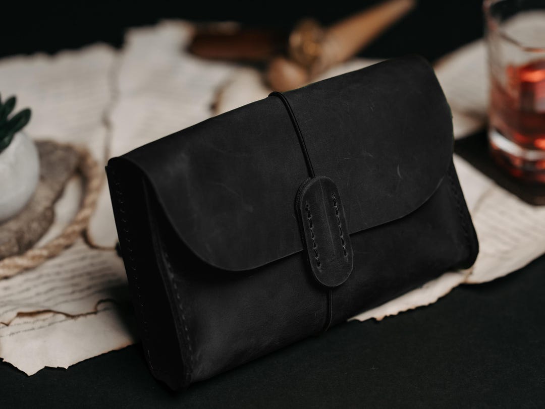 Custom Leather Gadgets Storage Pouch, Personalized Tech Organizer ...