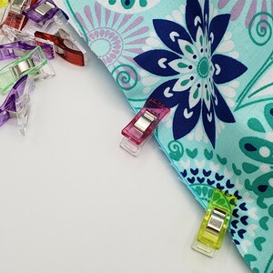 Mini Sewing Clips, 25pc Rainbow Colors, Optional Tin Notions Box ...