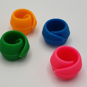 Thread Spool Huggers and Fabric Wraps 4pc and 8pc Prevents Unwinding ...