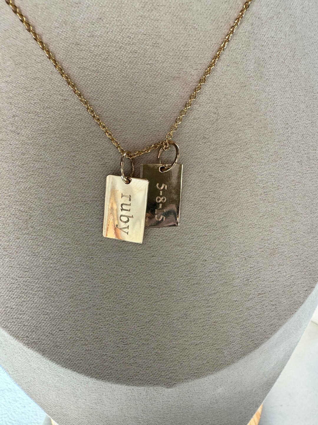 Engravable 14k Gold Tag Charm Necklace - Etsy
