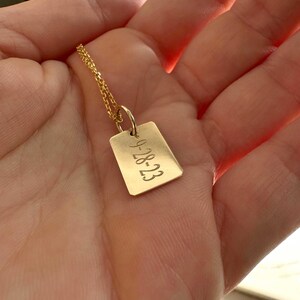 Engravable 14k Gold Tag Charm Necklace - Etsy