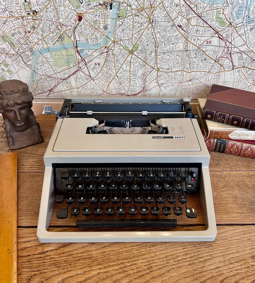 Olivetti Dora BUDGET Typewriter Serviced Working Order. New Ribbon ...