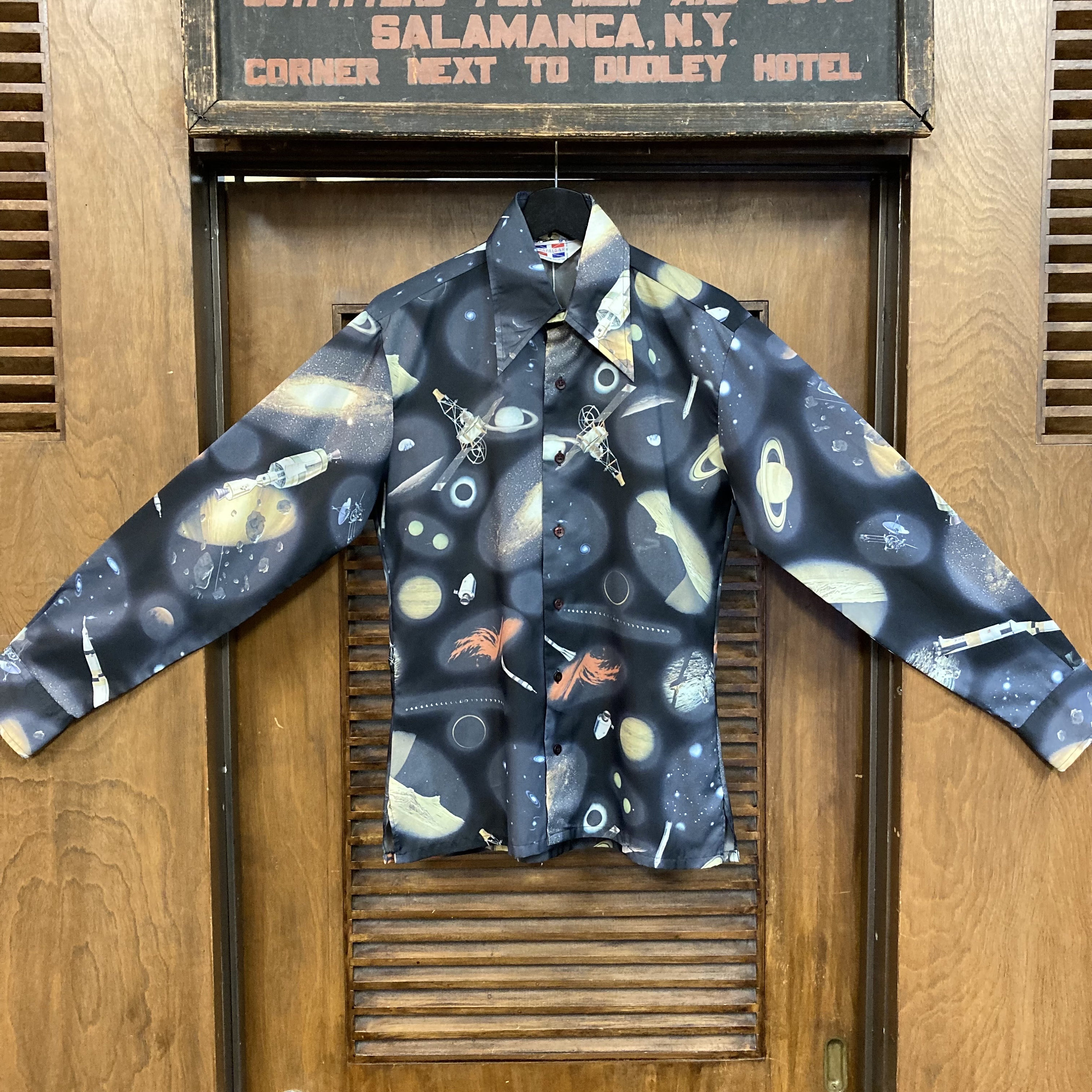 Vintage 1970’s Sci Fi Outer Space Planets Disco Poly Rocketship Shirt ...