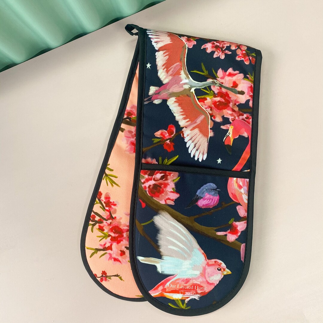 Al lado de Doble Guante de Horno - Pink Birds - Flamingo y Robin - Etsy ...