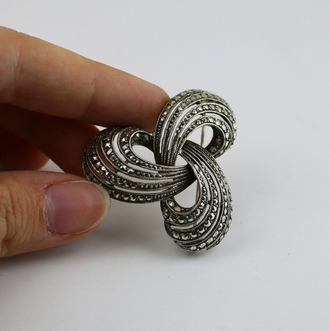 Vintage Shiny Scroll Three Sides Knots Marcasite Stones Brooch Sterling ...