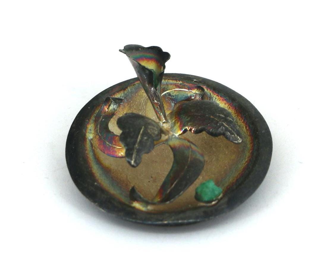 Vintage 3D Flowers Shape Scrolls Inlaid Green Stone Design Pendant ...