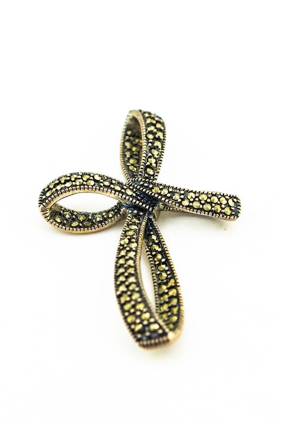 Double Infinity Symbol Cross