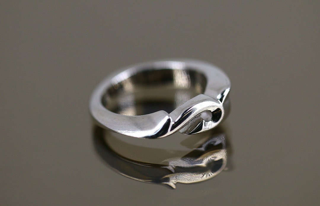 Size 8.5 Guess GC Gothic Scroll Design Band Ring 925 Sterling Silver RG ...