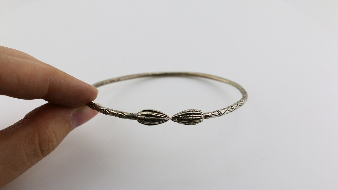 Vintage West Indian Cone Pointed Ends Notches Design Bangle - Etsy
