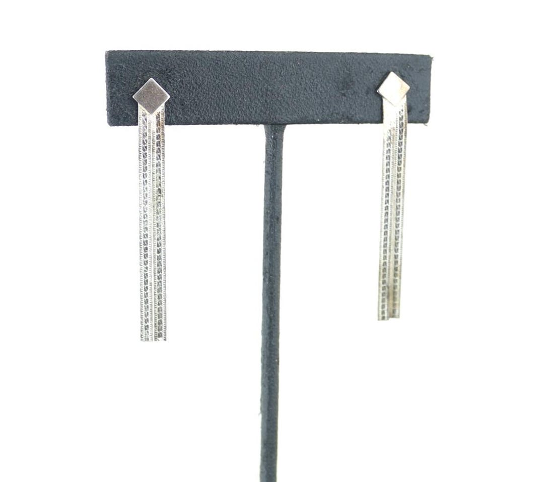 Vintage Beautiful Herringbone Long Elegant Geometric Design Drop Dangle ...