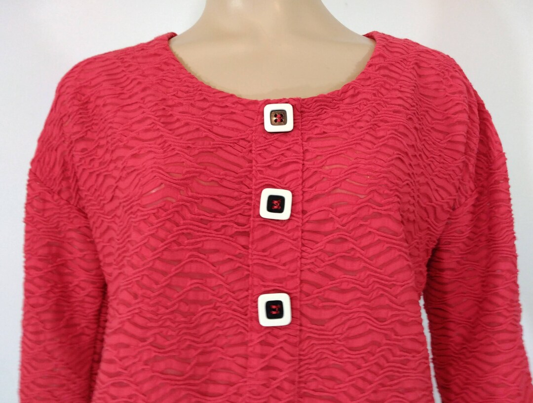 Women's Red Top Lipstick Red Silky Half Sleeve Cotton Square Lucite ...