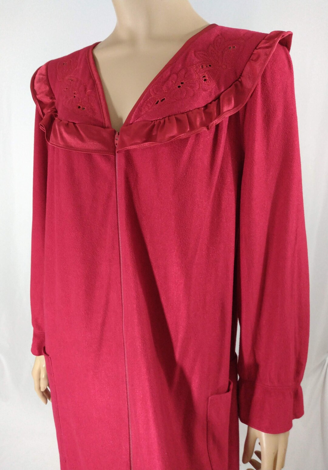 Women's Red Robe Velour Kaftan 70's 80's Red Ruffle Satin Piping Zipper ...