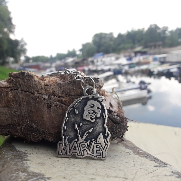 Bob Marley Necklace - Etsy