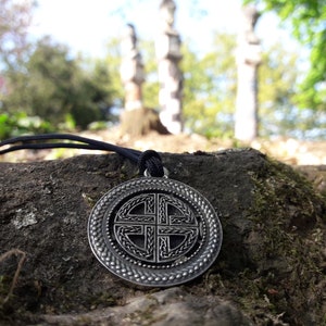 Shield Knot Four Corners Quaternary Knot Necklace,viking Shield Knot ...