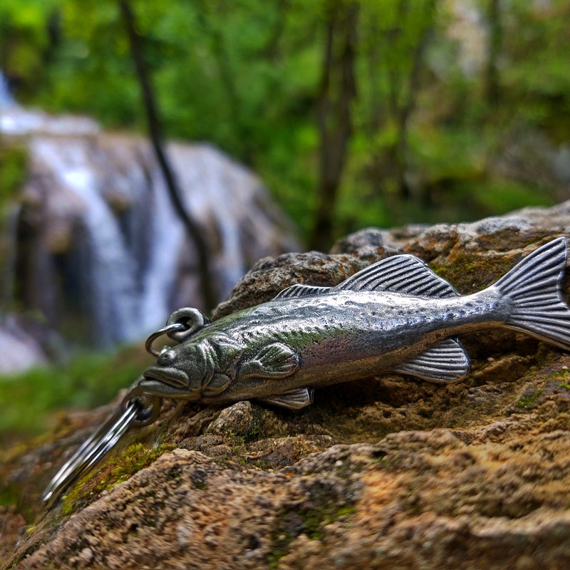 Fish Keychain - Etsy
