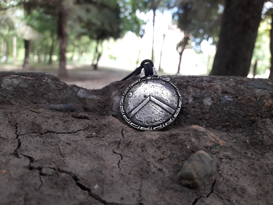 Spartan Shield V Symbol Ancient Greek Necklace,lacedaemon Ancient ...