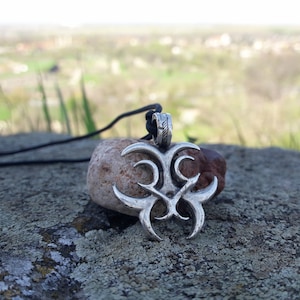 Biohazard Necklace and Keychain,resident Evil Biohazard Jewelry ...