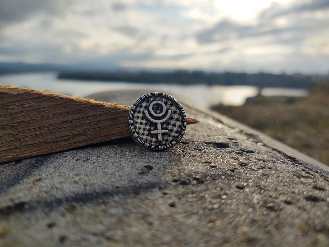 Pluto God of the Underworld Zodiac Glyph Pin Badge,astrological Symbol ...