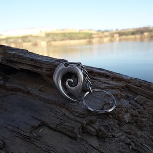 Maori Spiral Koru Necklace Keychain,new Zeland Shell Koru Spiral ...