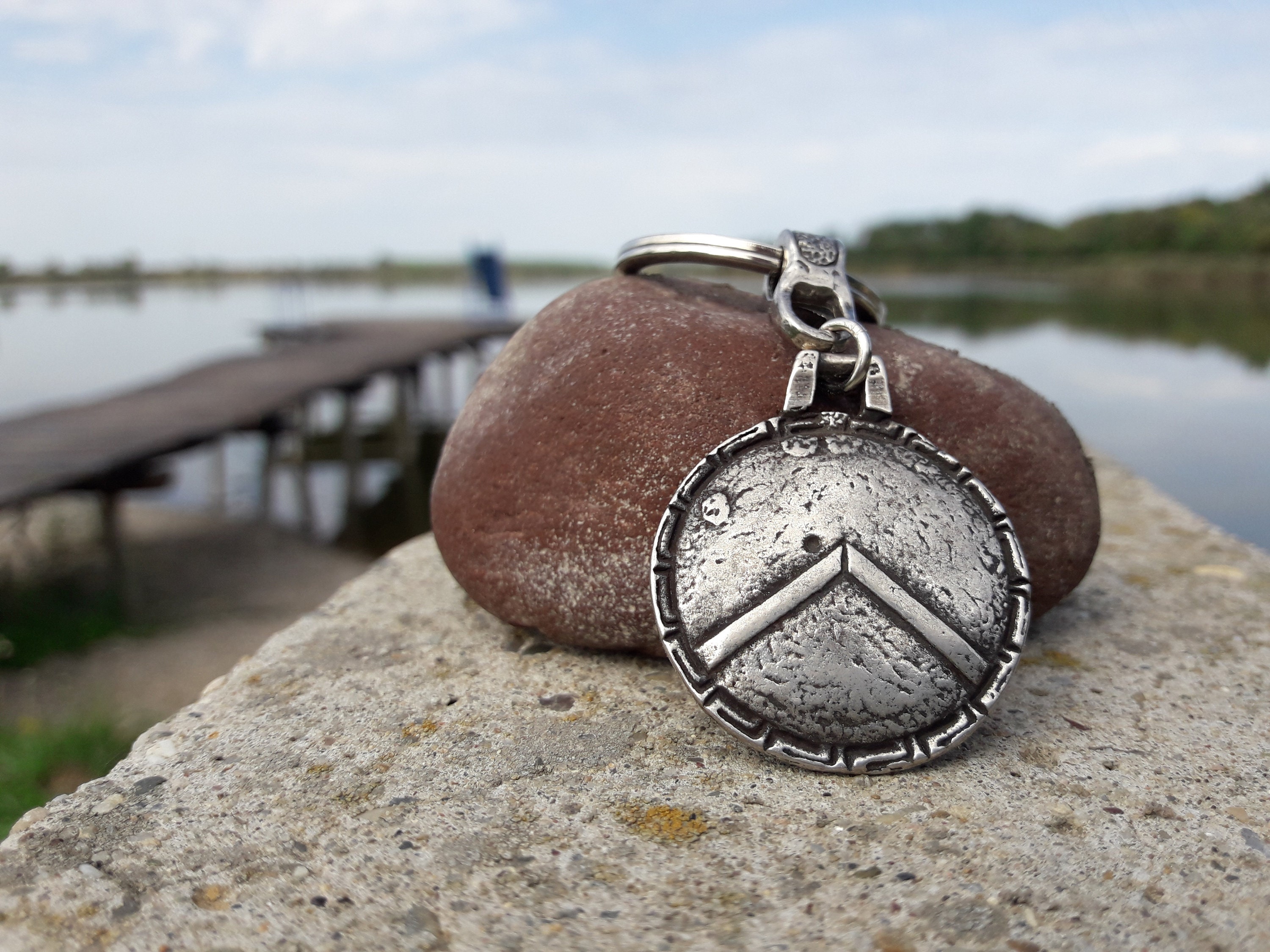 Spartan Shield V Symbol Ancient Greek Necklace,lacedaemon Ancient ...