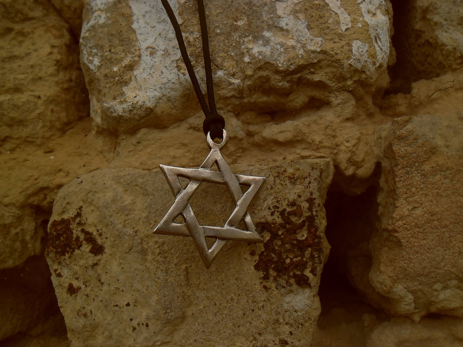 The Star of Davidshield of Davidjudaism Symbol Necklace - Etsy