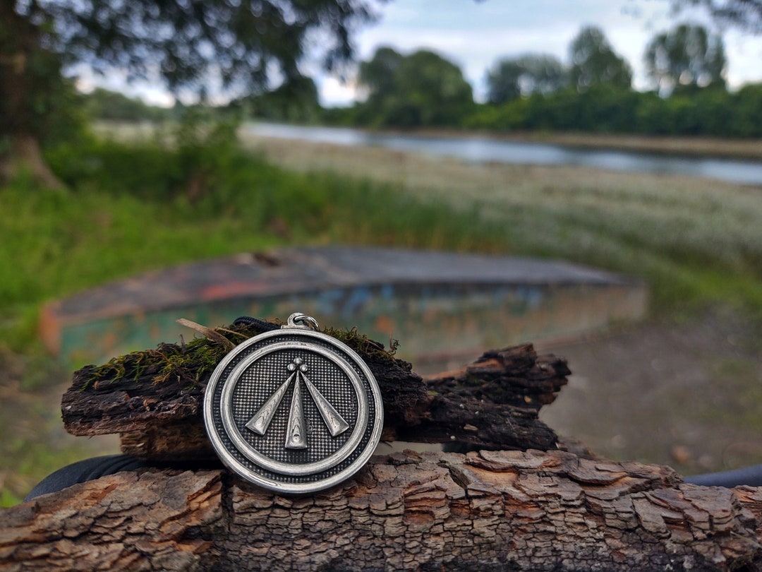 The Awen Three Rays of Light Pendant,celtic Symbol of the Druids Awen ...