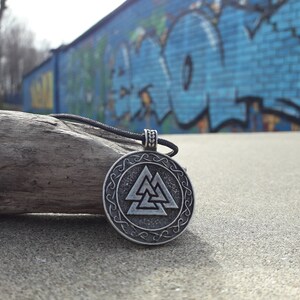 Valknut Pendant Viking Symbol Necklace,valknut Amulet,norse Jewelry ...