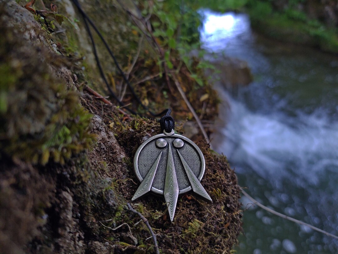 The Awen Three Rays of Light Pendant,celtic Symbol of the Druids Awen ...