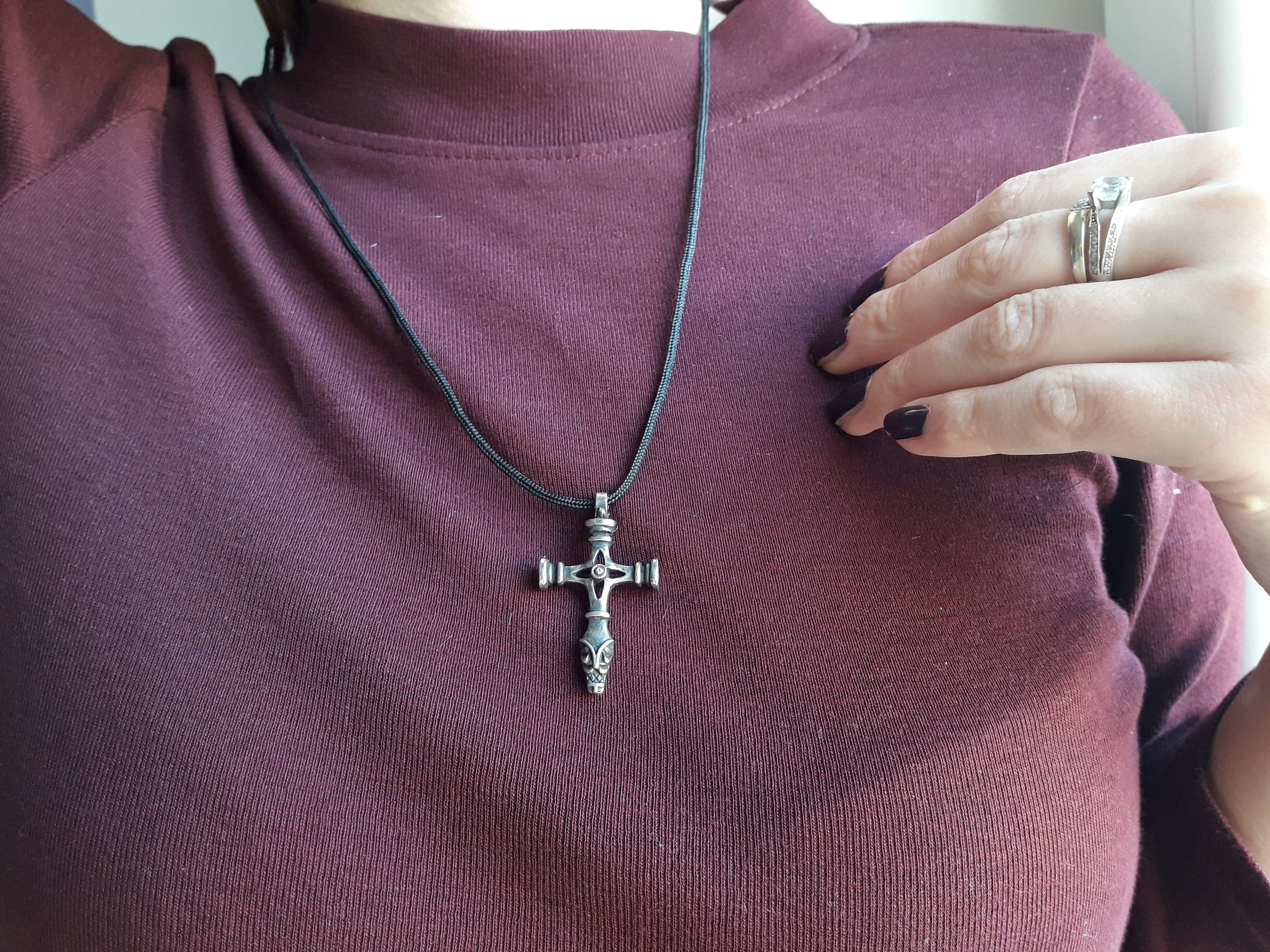 Fenrir Icelandic Wolf Cross Pendant,thor's Hammer Cross Necklace ...