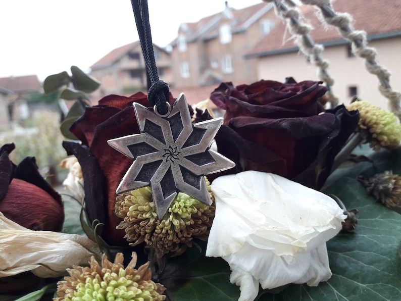 Kolovrat Slavic Sun Wheel Alatyr Necklace Keychain,viking Sun Symbol ...