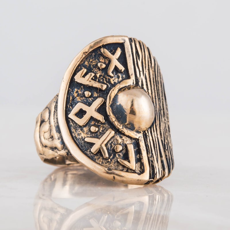 Shield Ring - Etsy