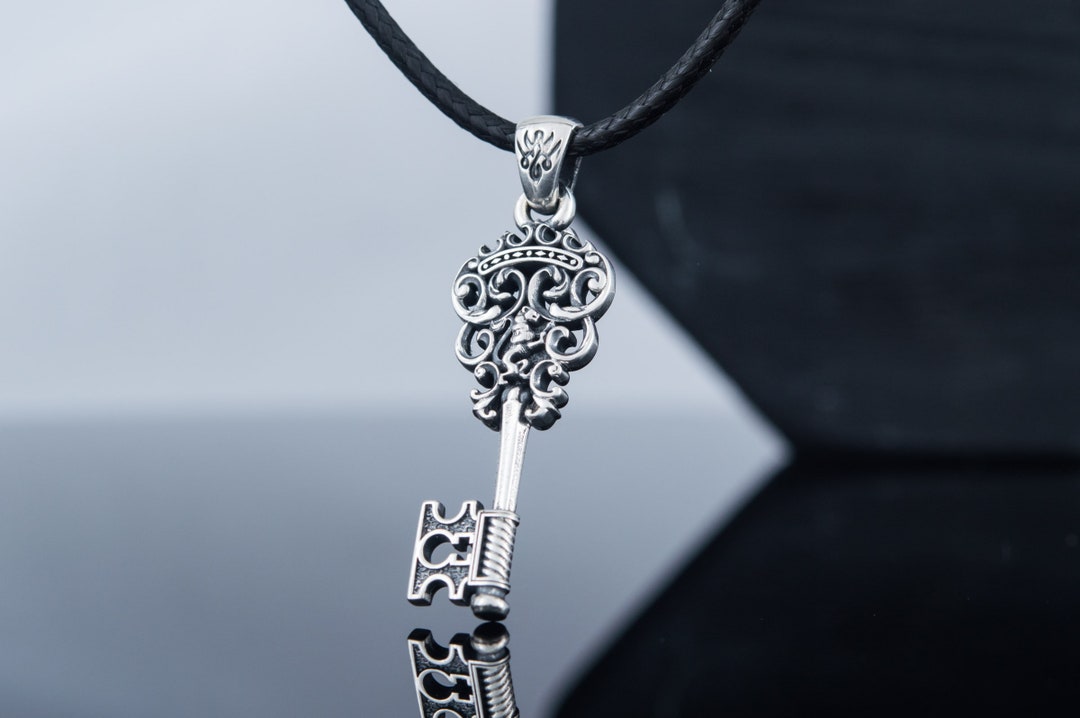 Skeleton Key Pendant - Antique Silver Key Necklace With Dainty Lock ...