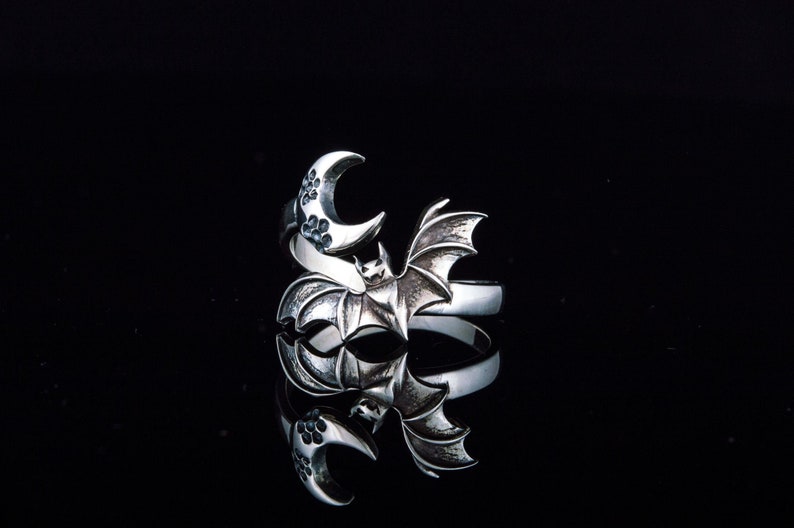 Silver Bat Ring Bat Jewelry Flying Bat Ring Gothic Ring - Etsy