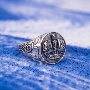 Engraved Crown Signet Ring, Silver Monarch Ring, Floral Ornament ...