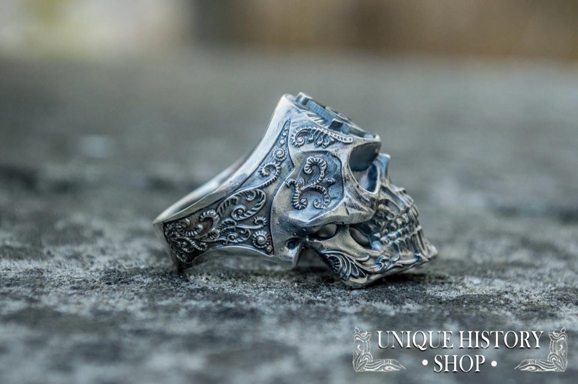 Mason Skull Ring - Freemason Jewelry Featuring Square and Compasses and ...