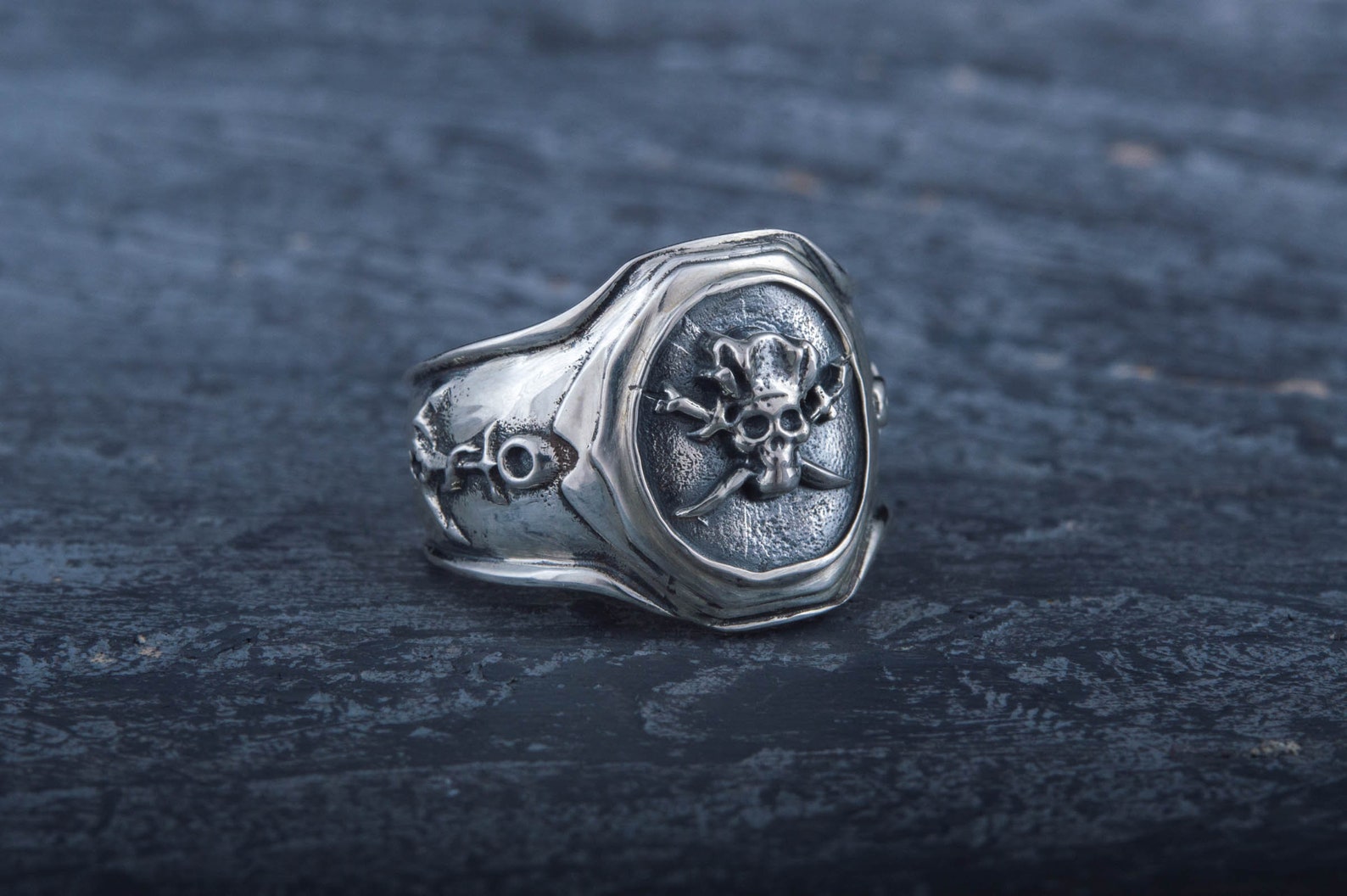 Silver Pirate Ring With Skull and Crossbones Anchor Signet - Etsy